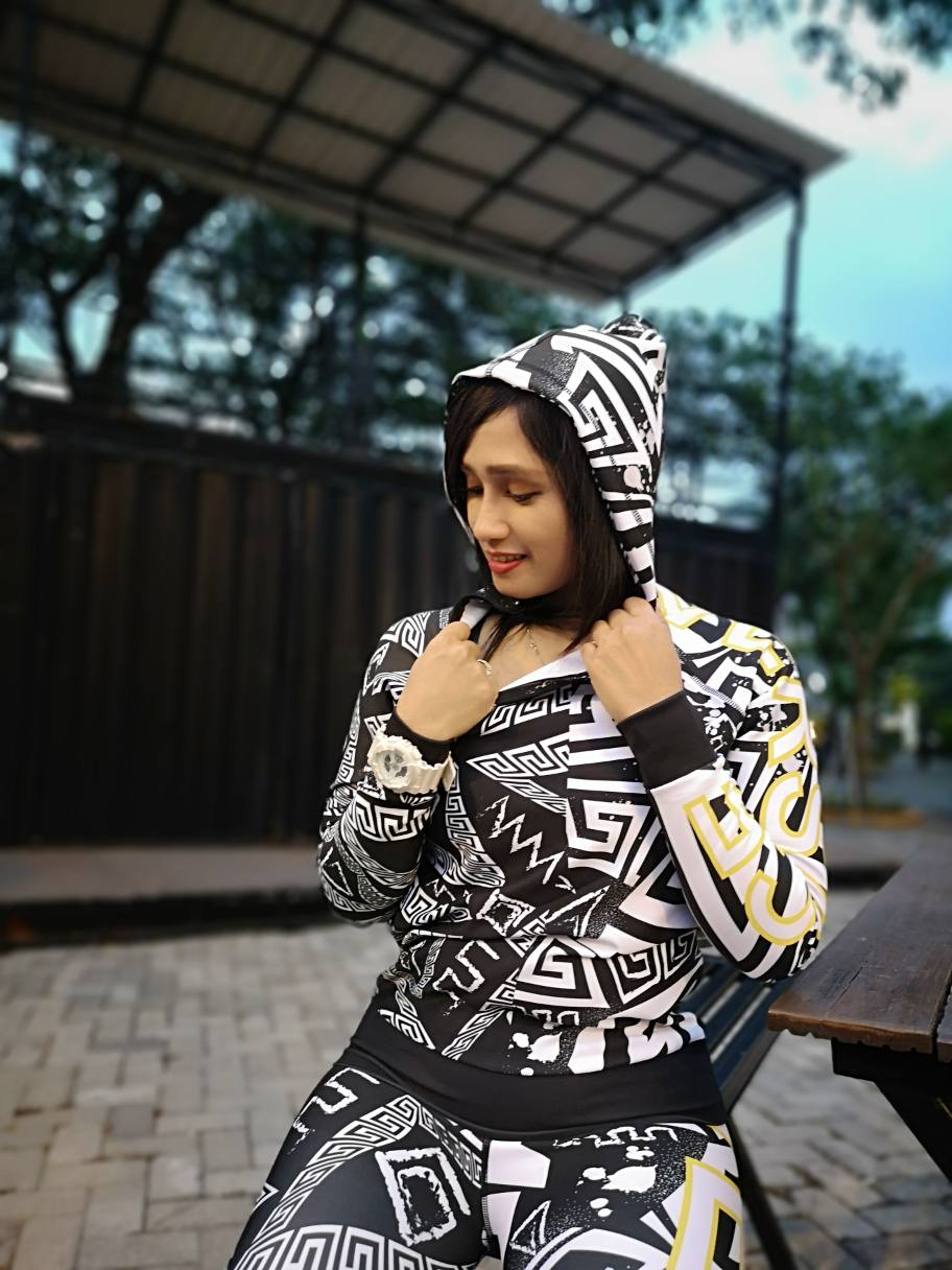 SXB CELEBRATE THE 90S JACKET HOODIE AND LEGGING | SXB Sport Indonesia ...